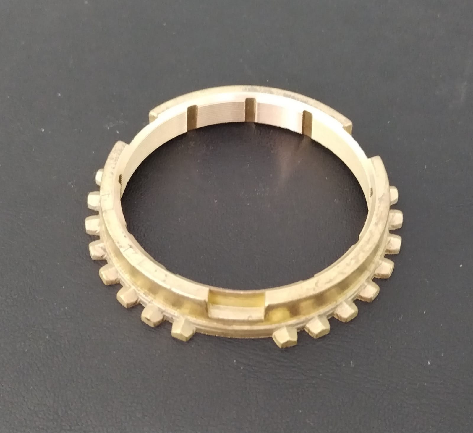 Cajas de velocidad estándar - Refacciones Cajas Estándar Cano - BRONCES