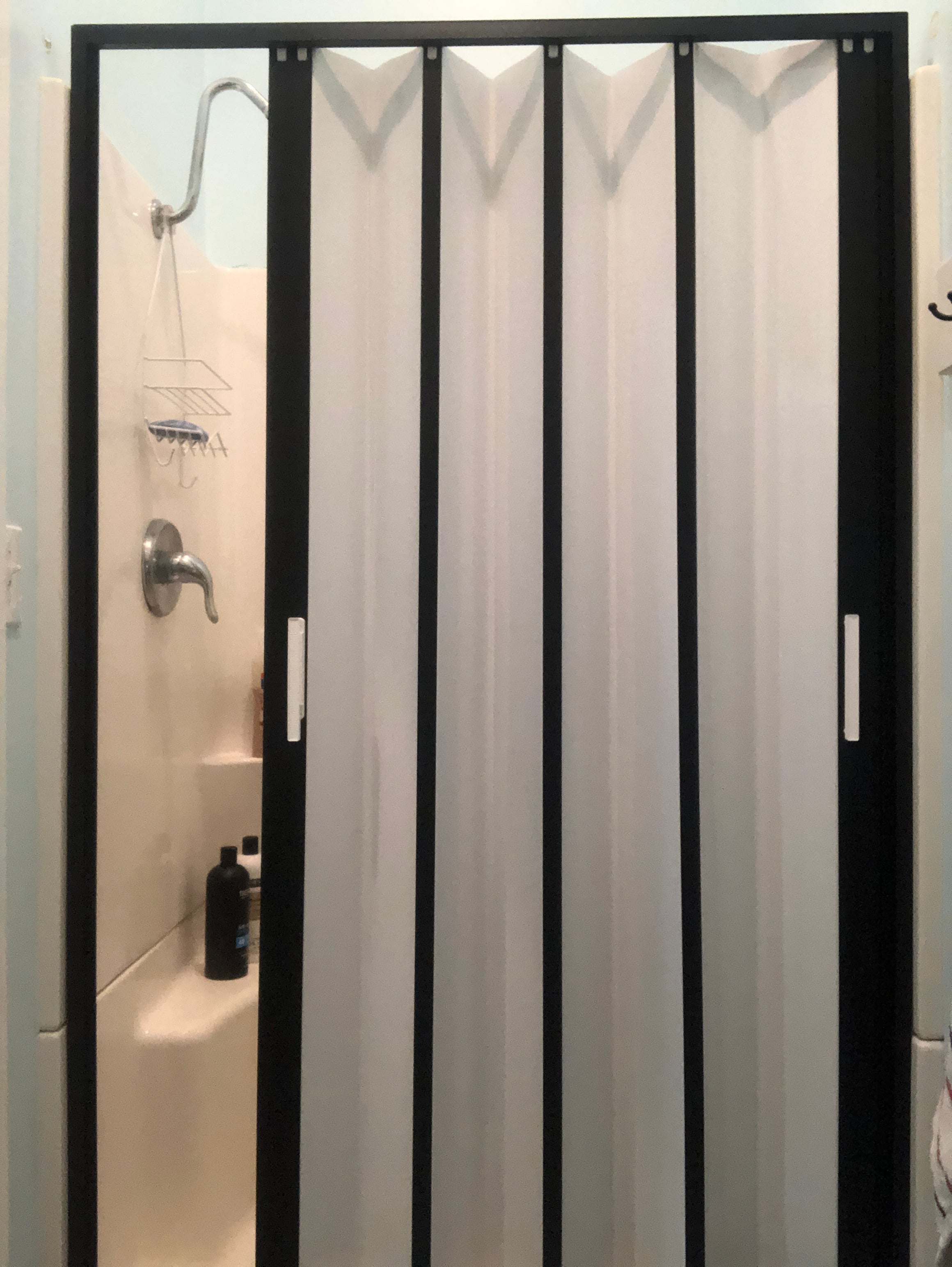 Plastic Accordion Shower Doors