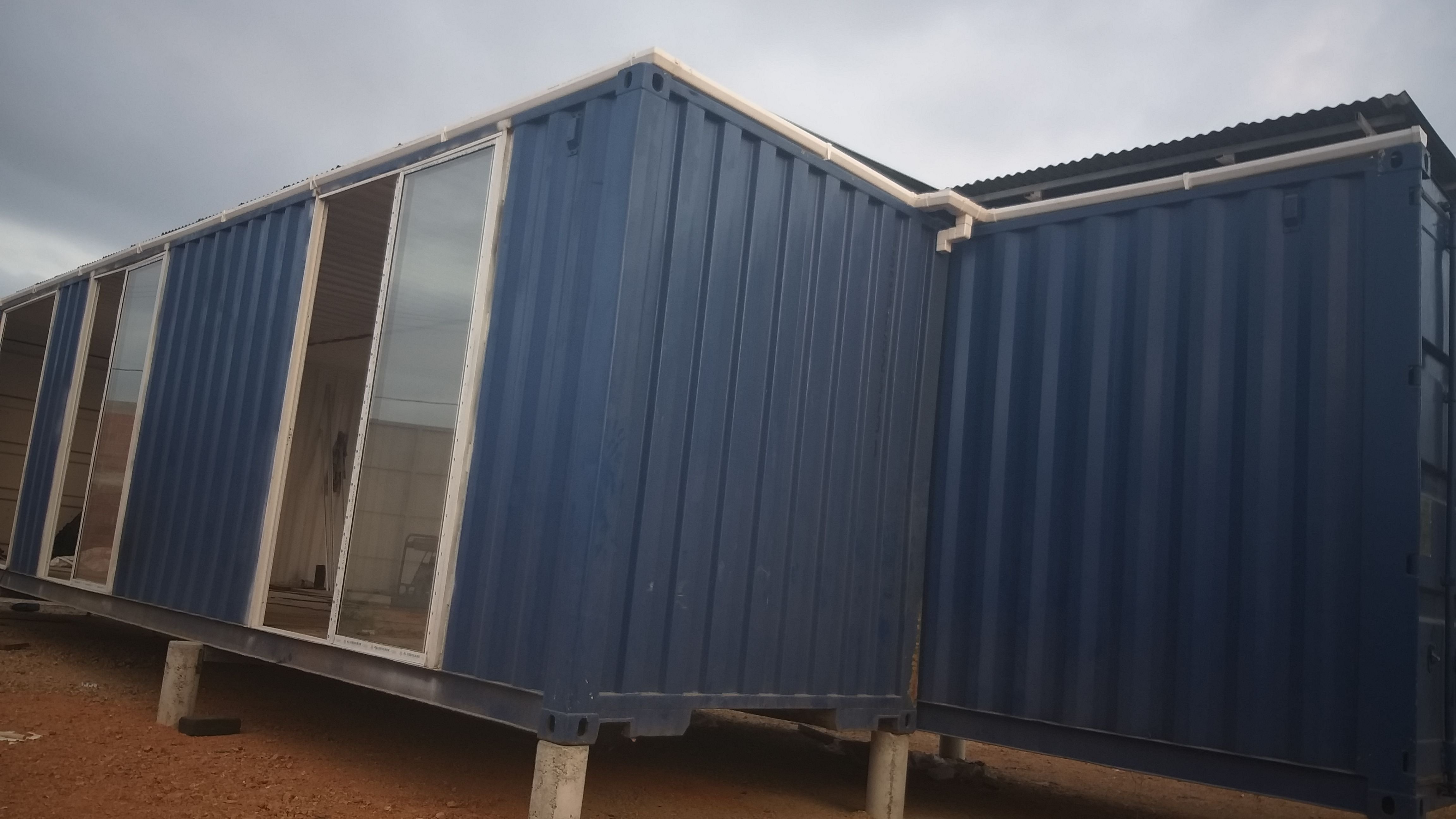 - CASAS CONTAINERS MODULARES