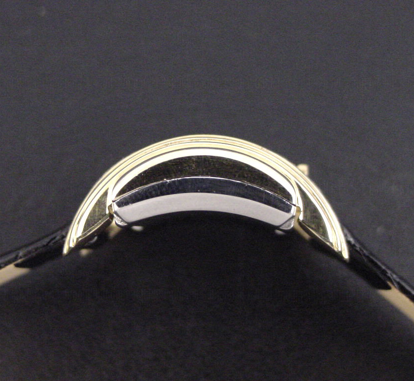 Doric Driver's Wrist-Side