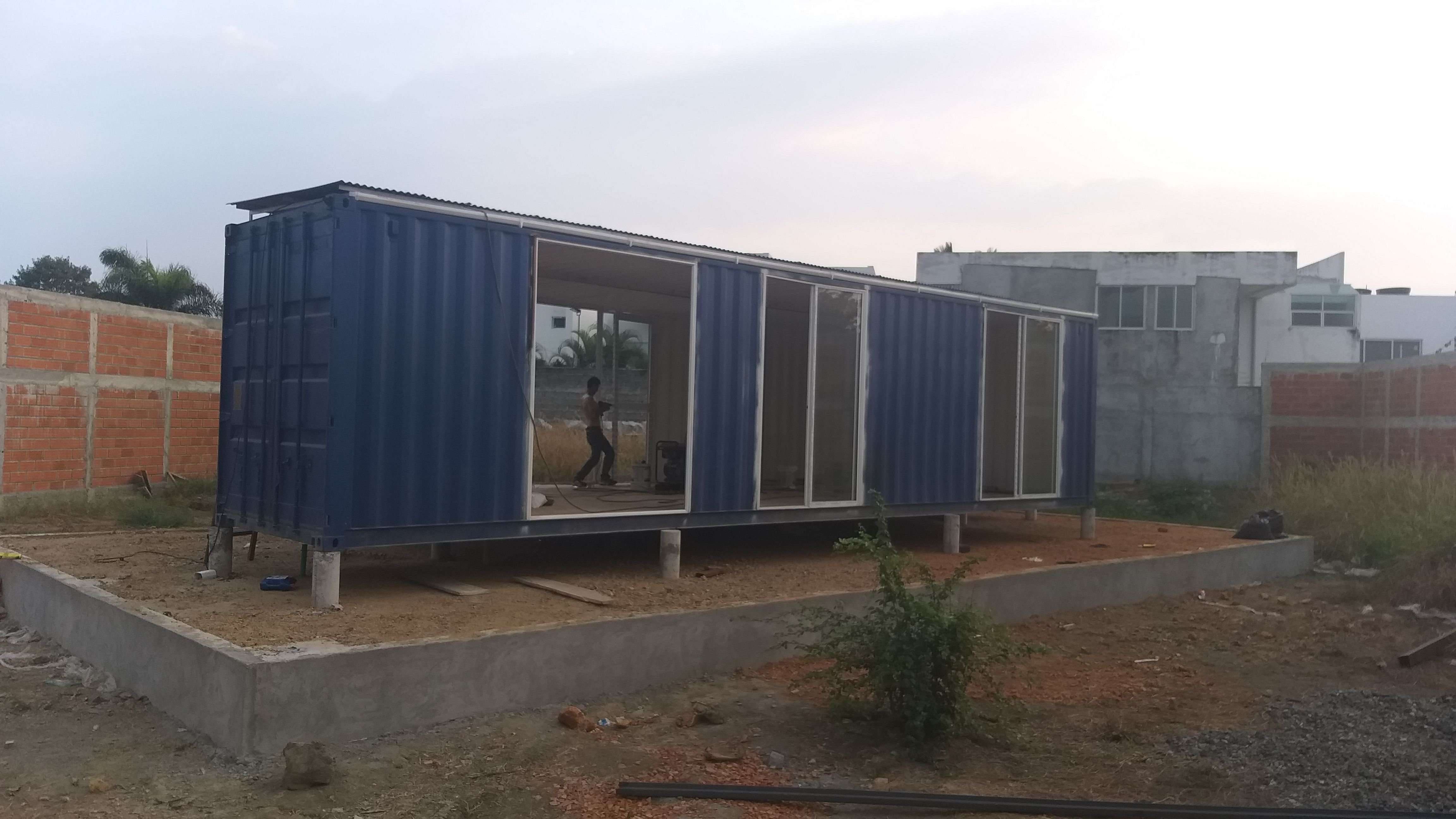 - CASAS CONTAINERS MODULARES