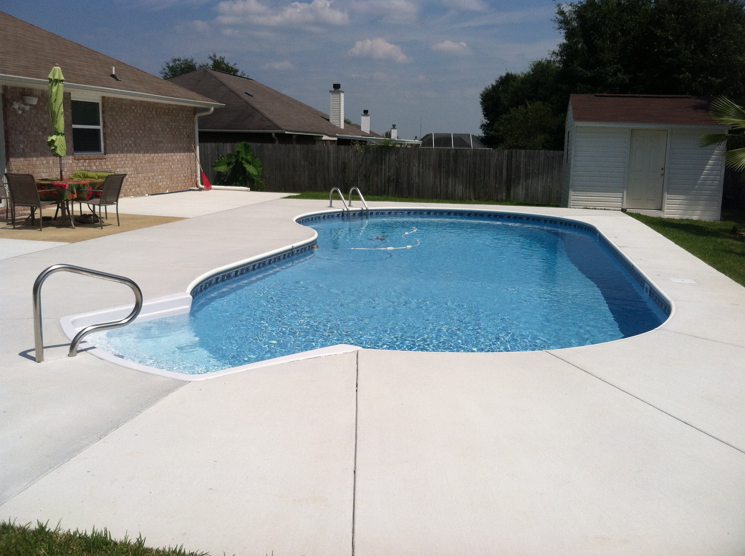 roberts-pools.com - Pool shapes and sizes