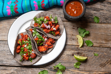 TACOS LEAL - Bienvenido