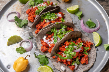 TACOS LEAL - Bienvenido